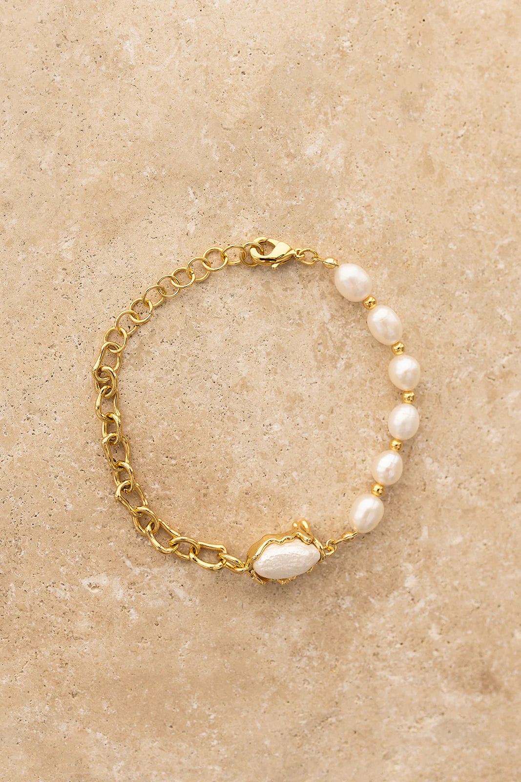 Rosalie Freshwater Pearl Bracelet – The Dress Parlour